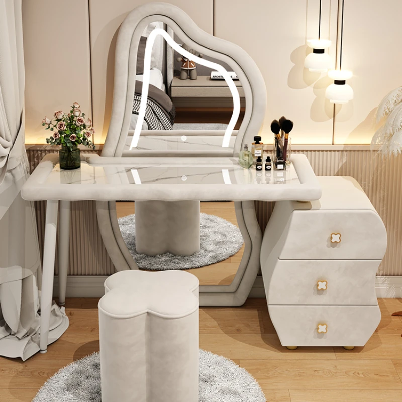 Modern Dressing Table With Full Length Mirror