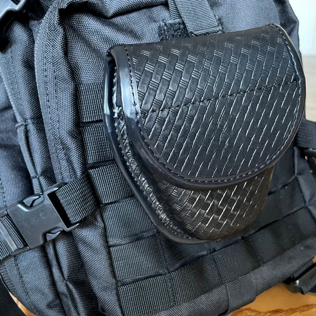 Adjustable Vintage Hat Single Handcuff Case With 360° Rotating Clip ...