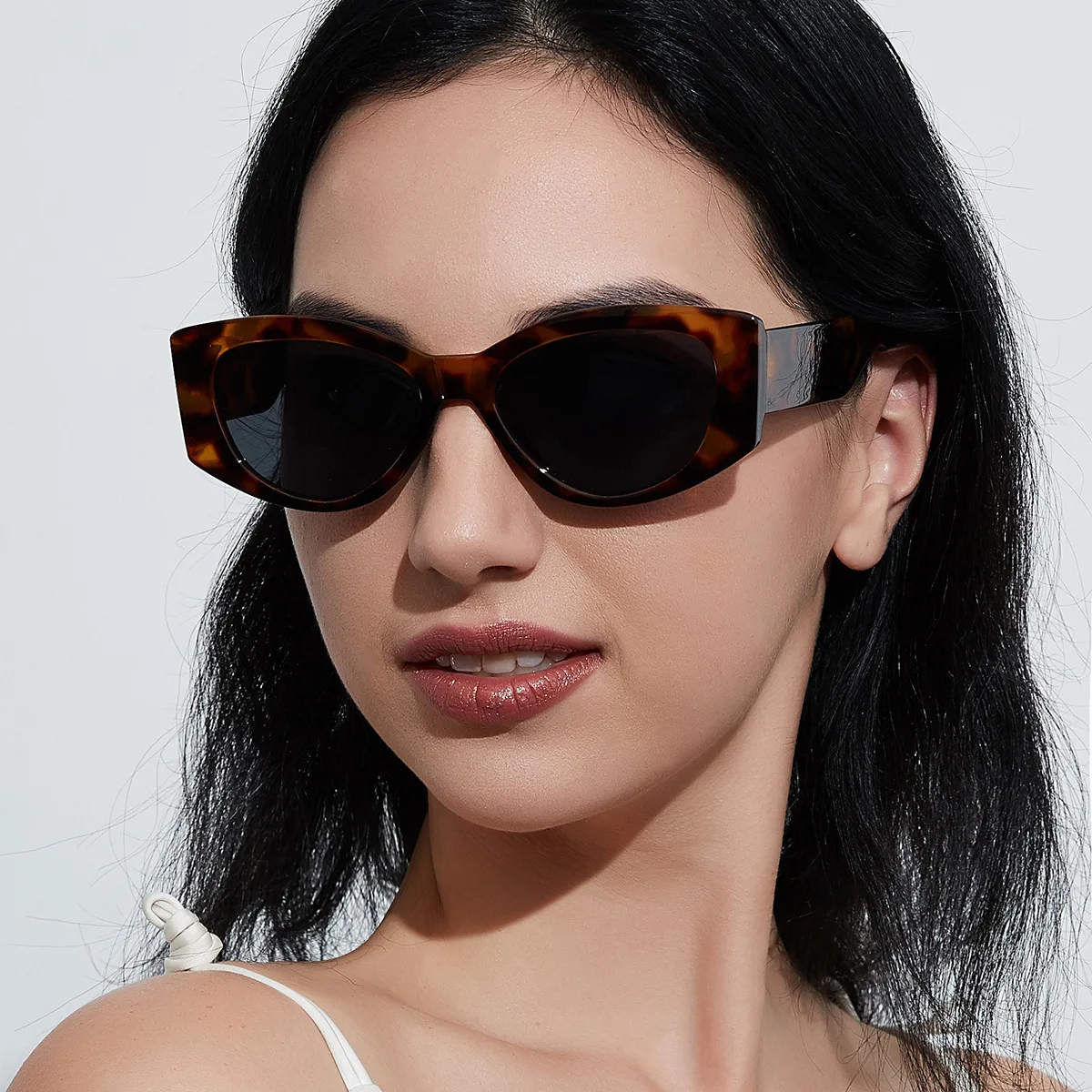 Cat-Eye-Shape-Women-Sunglasses-European-American-Style-UV-Protection ...