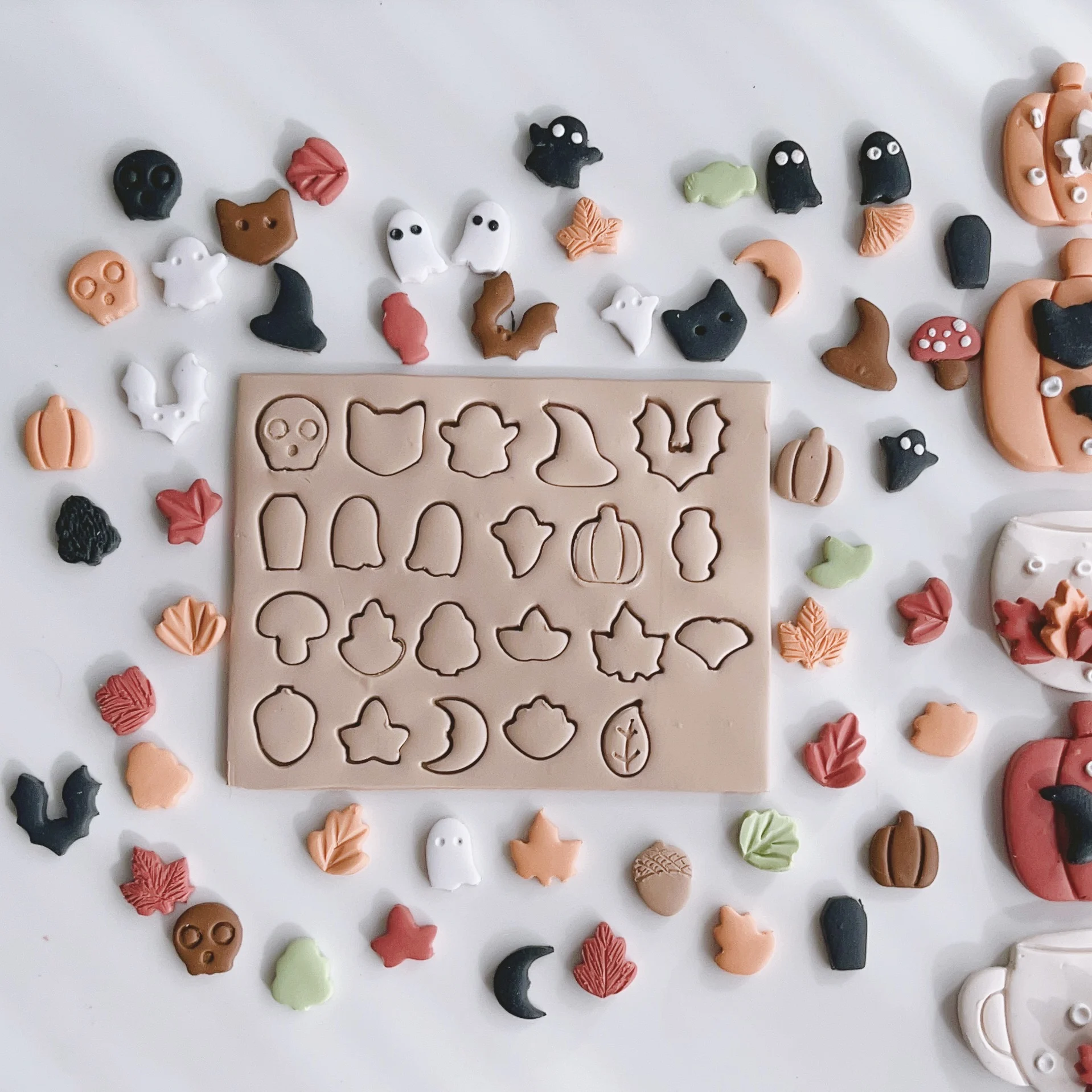 Set-of-22-Mini-Fall-Clay-Cutter-Kit-Halloween-Autumn-Clay-Cutters-Ghost ...