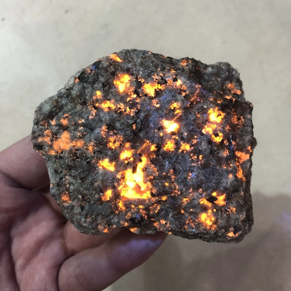 Quartz Natural Stone Flame | Quartz Flame Ore Stones | Flame Stone ...