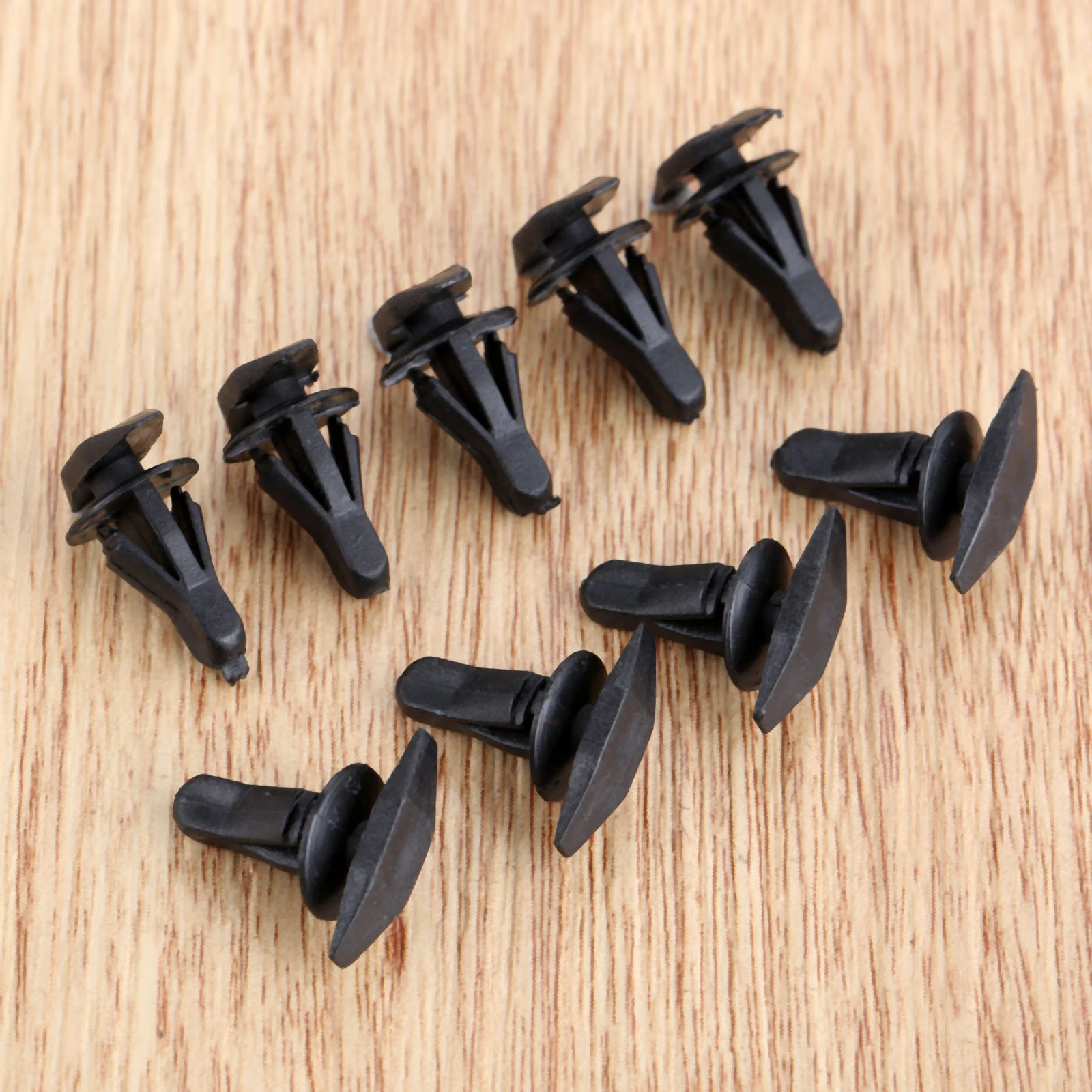 100 Pcs Plastic Car Universal Weatherstrip Retainer Clips Auto Window ...