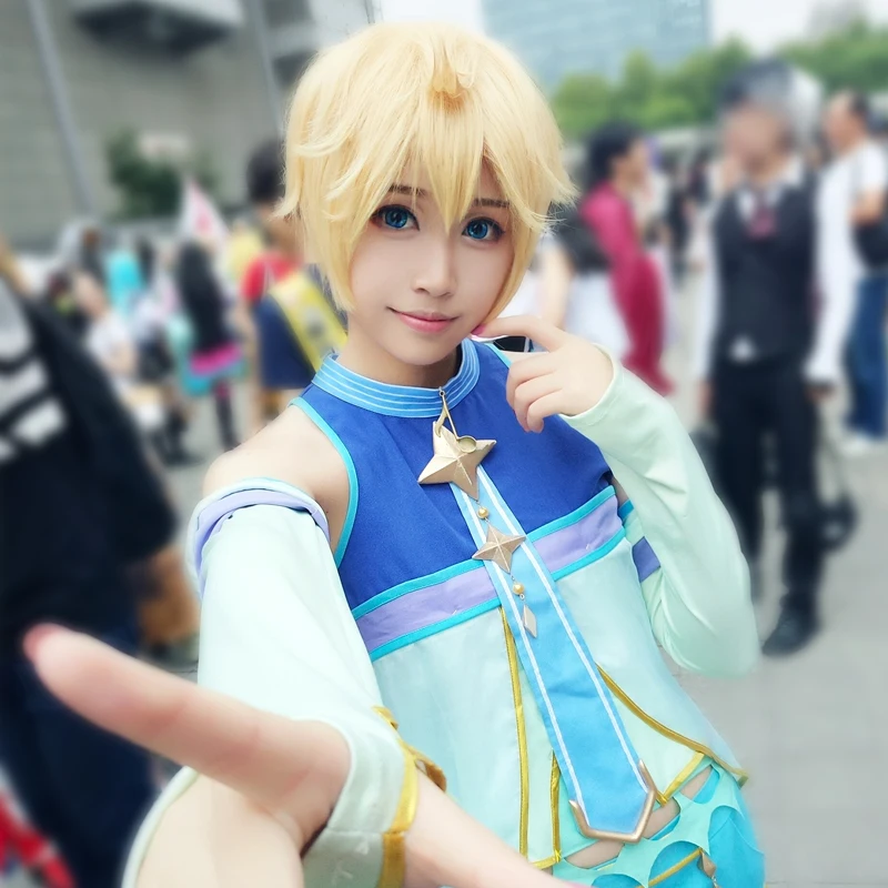 Len Kagamine Cosplay