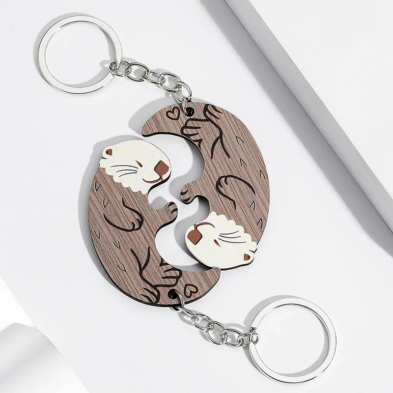 Wooden couple otter key ring pendant Valentine's Day couple key ring g ...