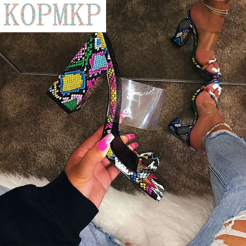 여성용 플랫 발목 스트랩 샌들 투명 Pvc 글래디에이터 비치 슈즈 크리스탈 블링 여성 패션 플러스 43 여름하이힐