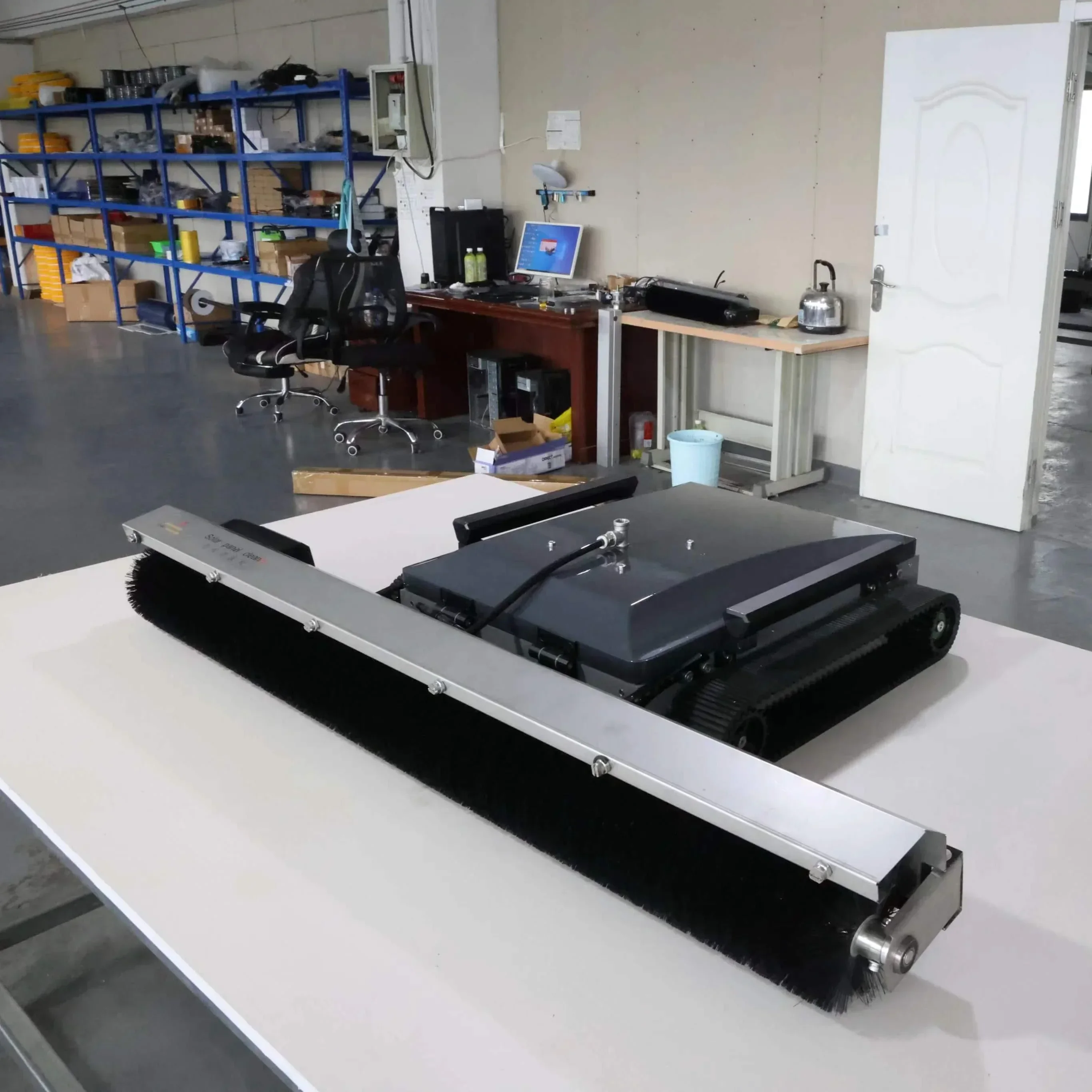 Zhenda-Environmentally-Friendly-Track-Type-Photovoltaic-Cleaning-Remote ...