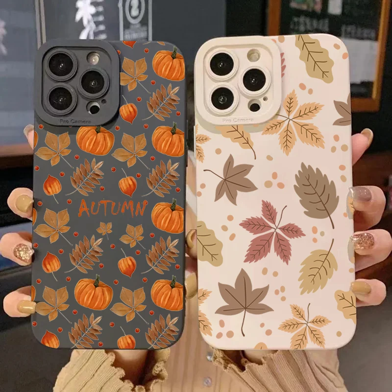 Vintage Maple Leaf Pattern Soft Phone Case - Retro Autumn Design Cover for Samsung S24 FE (4)