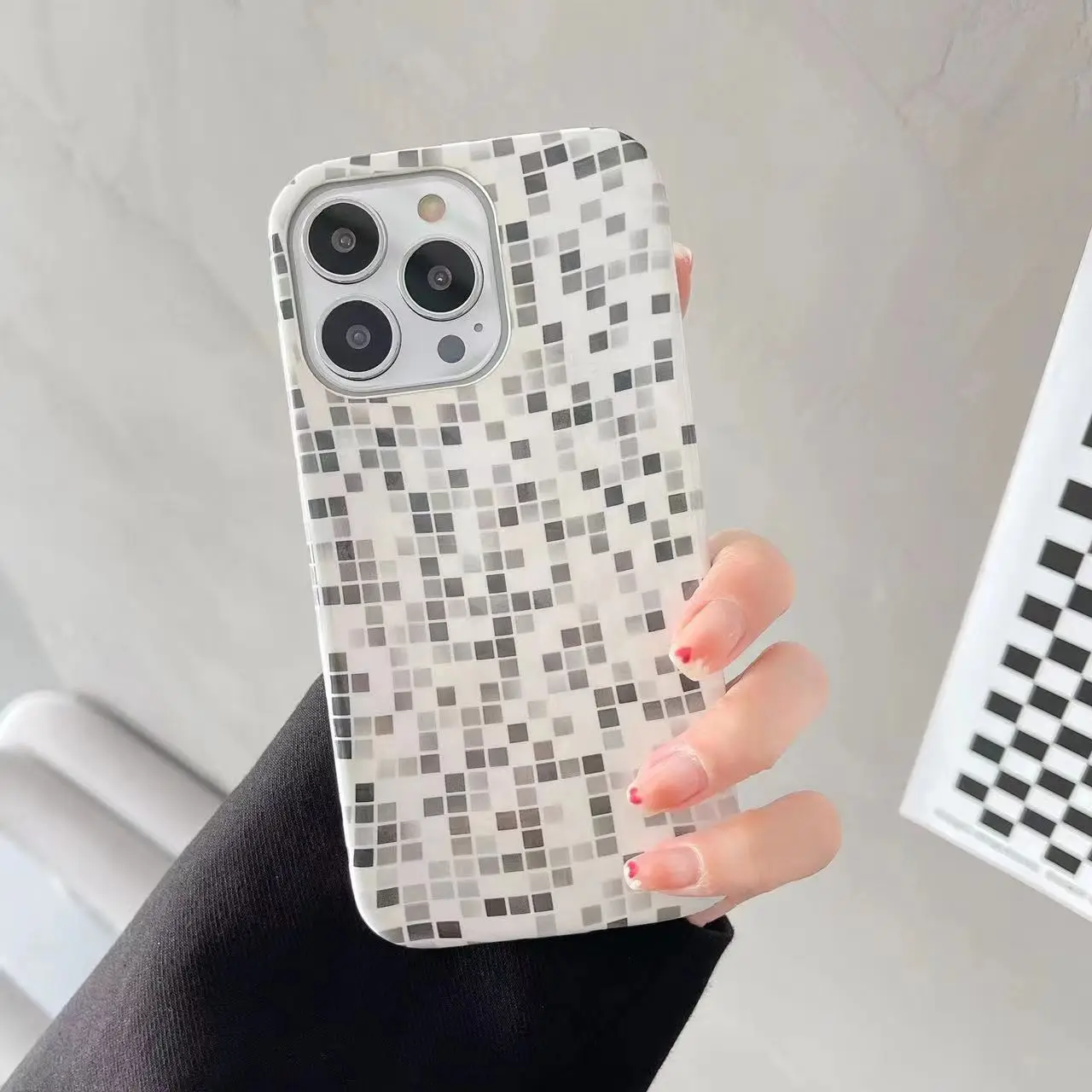 Black and White Lattice Mobile Phone Case for iPhone 14 Pro Max 11 13 ...