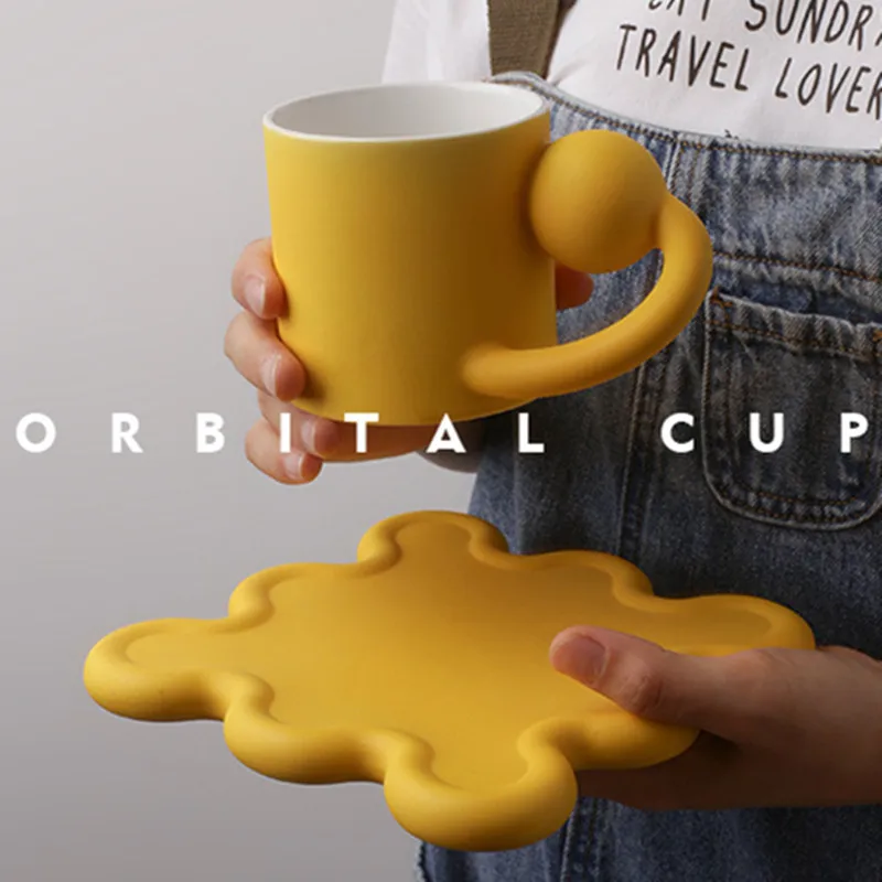Taza de café de cerámica de estilo coreano, juego de tazas de té de forma divertida, té de la ...