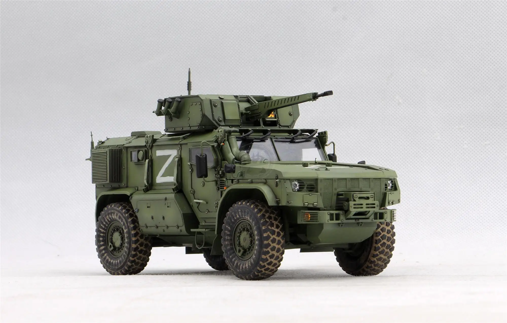 RPG-35022-1-35-KAMAZ-K-4386-TYPHOON-VDV-ARMOURED-VEHICLE-WITH-32V01 ...