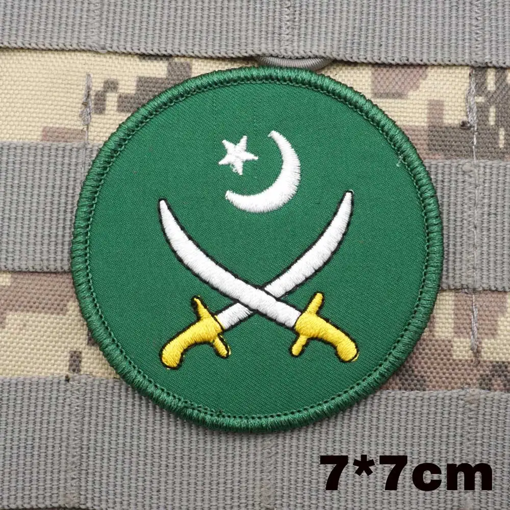 Pakistan-Army-Military-Tactical-Embroidered-Patches-Armband-Backpack-Badge-with-Hook-Backing.jpg