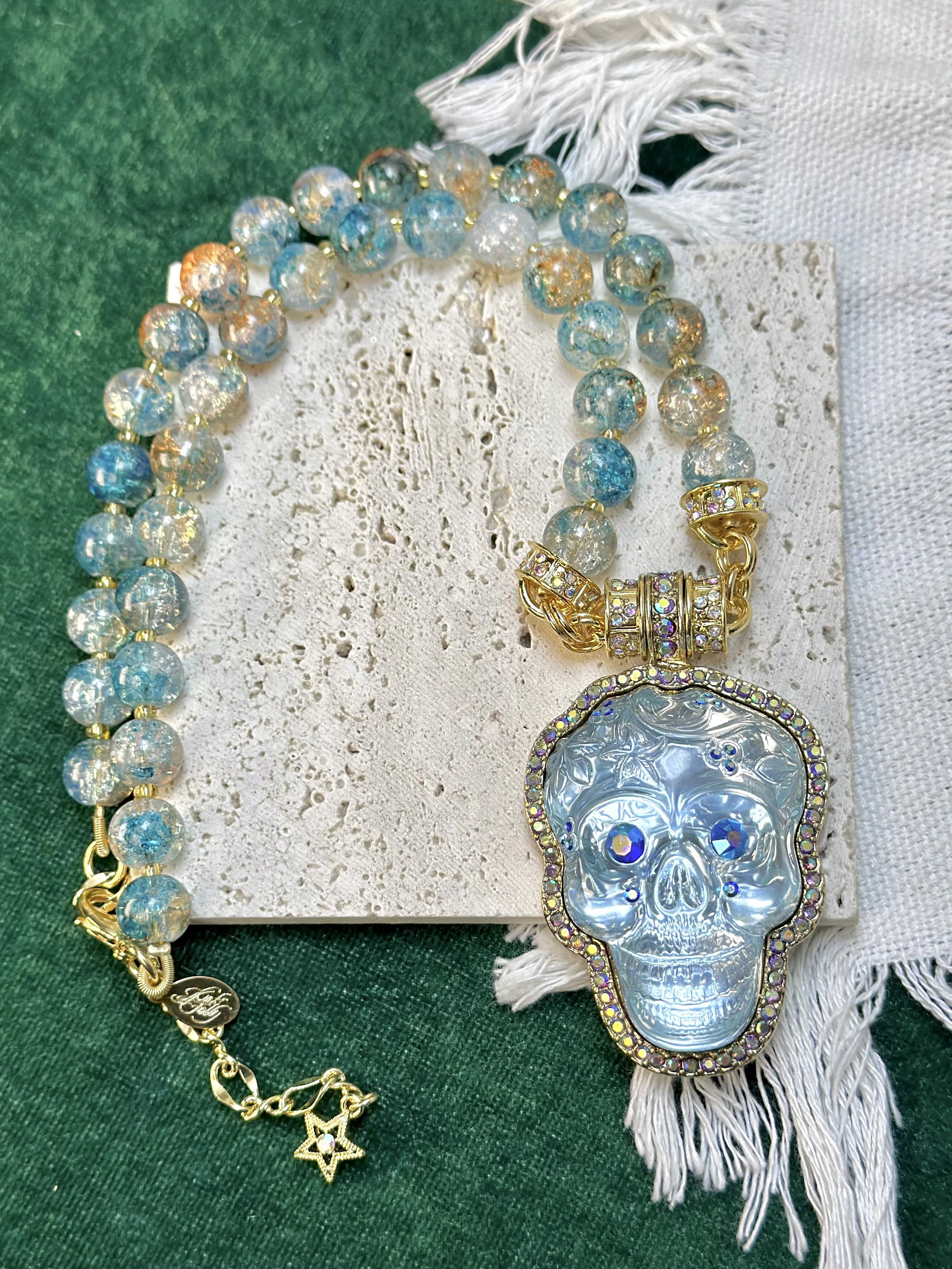 KF-Europe-and-the-United-States-Fashion-Trend-Heavy-Niche-Design ...