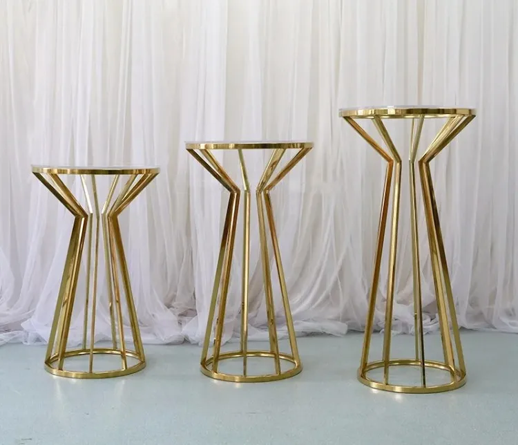 Stainless-SteelTable-Golden-Wedding-Cake-Tables.jpg
