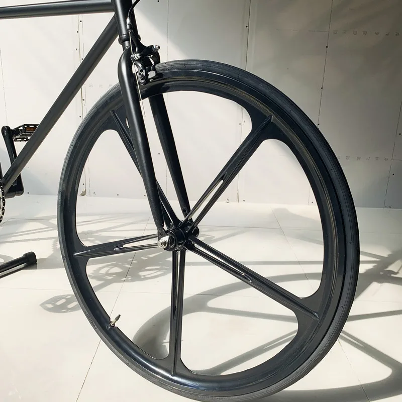 Custom Fixies With Aerospokes