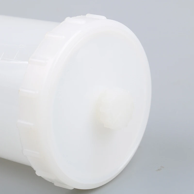 Univers du peintre,Pot de peinture en aérosol en plastique,tasse de ...