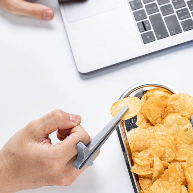 Free-Hands Snack Chopsticks | asghedom.com