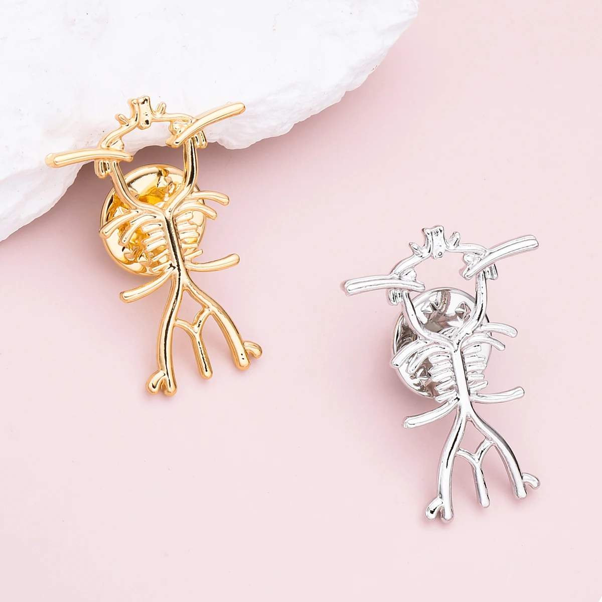 Catuni-Circle-of-Willis-Pin-Medical-Brooch-Anatomy-Arterial-Surgeon ...