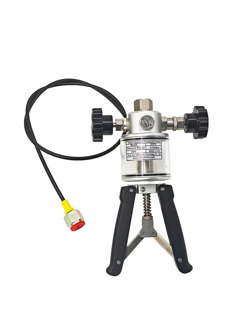 700Bar-High-Pressure-Hand-Operated-Hydraulic-Oil-Test-Pump-Calibrator.png