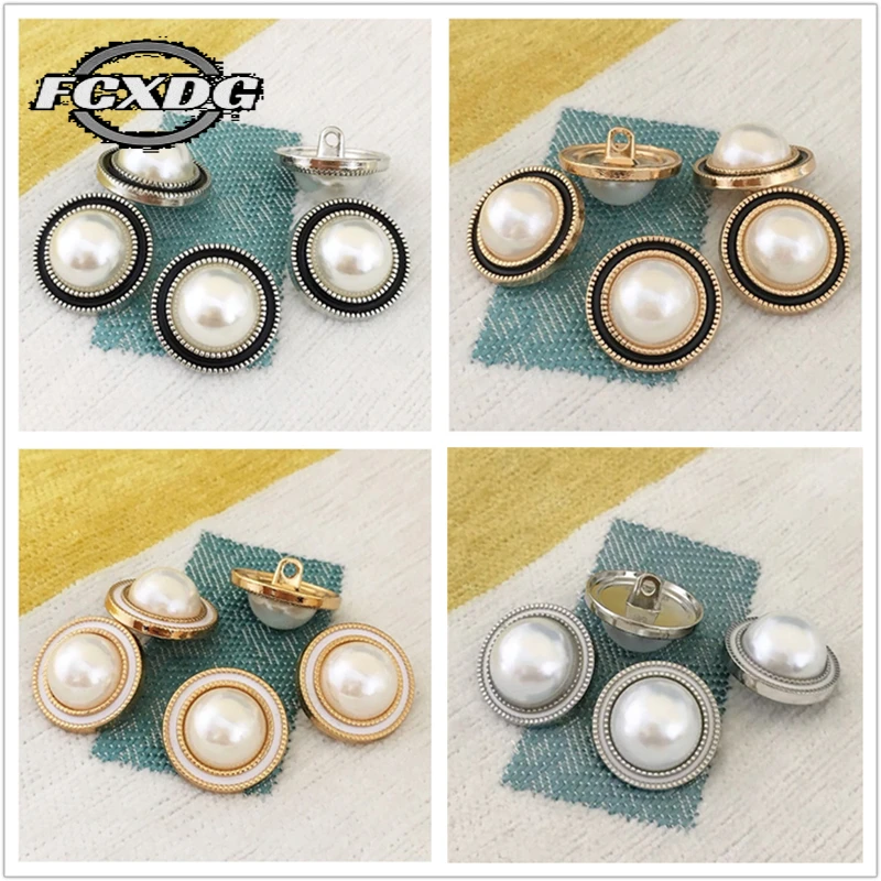 Adornos para ropa de lujo, Material de costura con botón CC, botones a ...