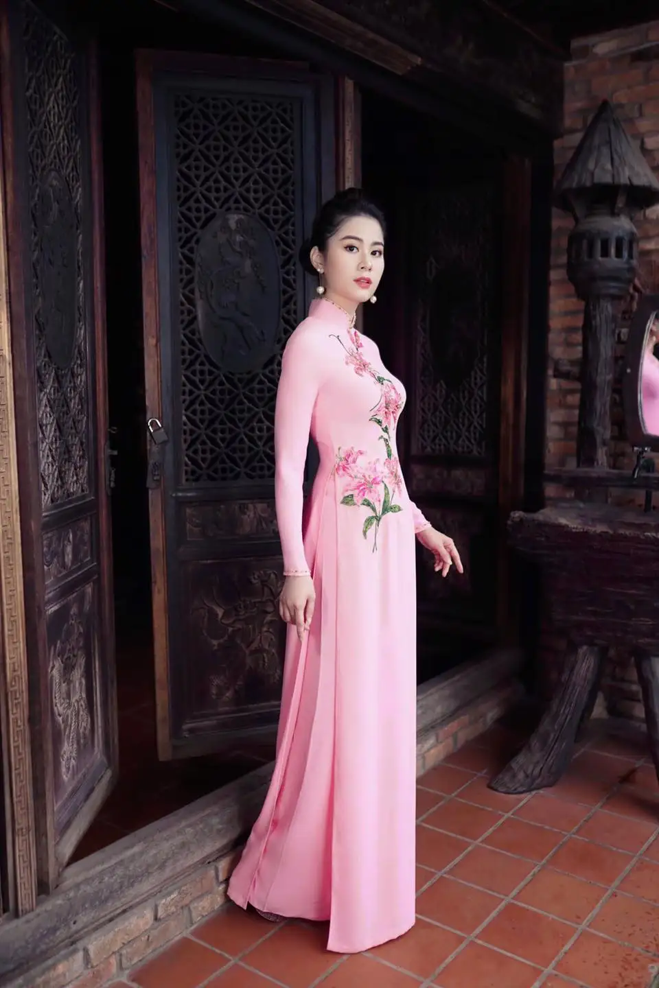 Todo lo que debes saber sobre el traje típico vietnamita para mujer