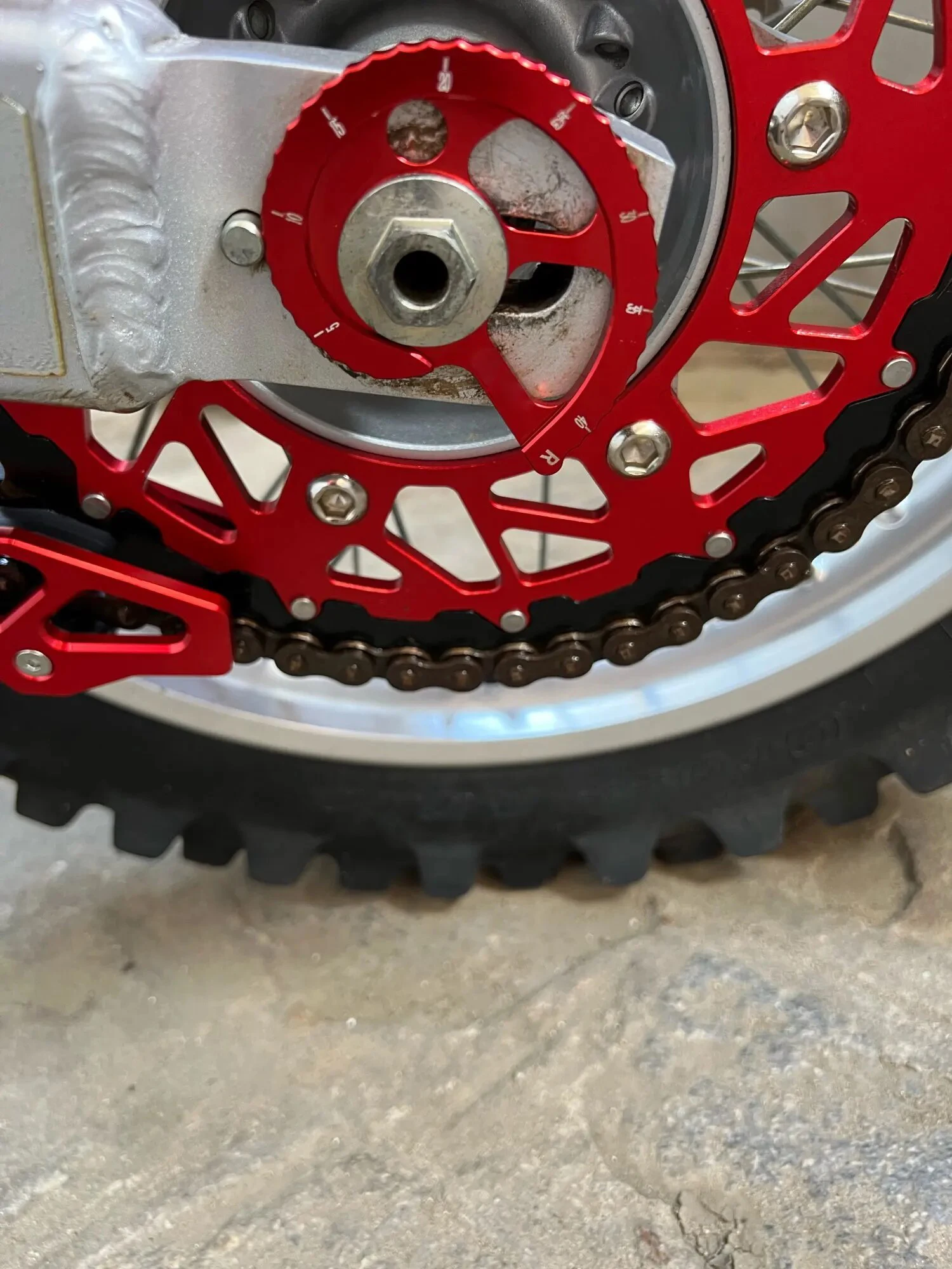 Motorcycle-Chain-Adjuster-Parts-Regulator-For-YAMAHA-XTZ-600-WR-250Z-DT ...