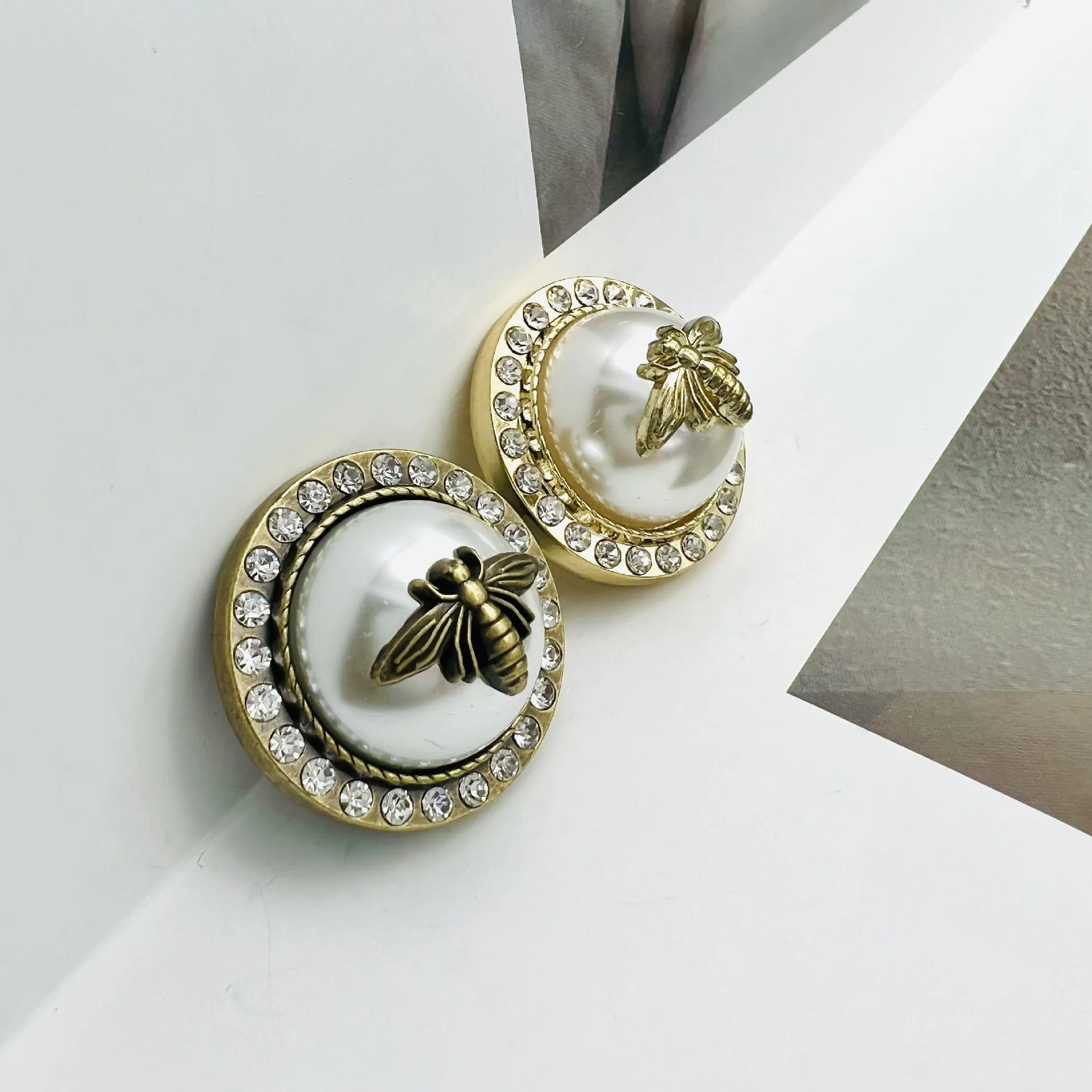 6-p-s-3d-moda-diamante-p-rola-abelha-bot-o-de-metal-casaco-camisola ...