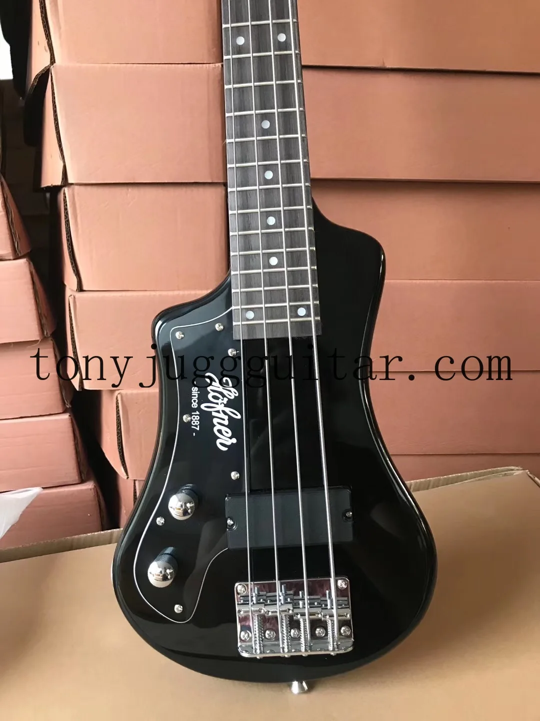 Hofner-Mini Guitarra eléctrica portátil, 4 cuerdas, color negro y rojo ...