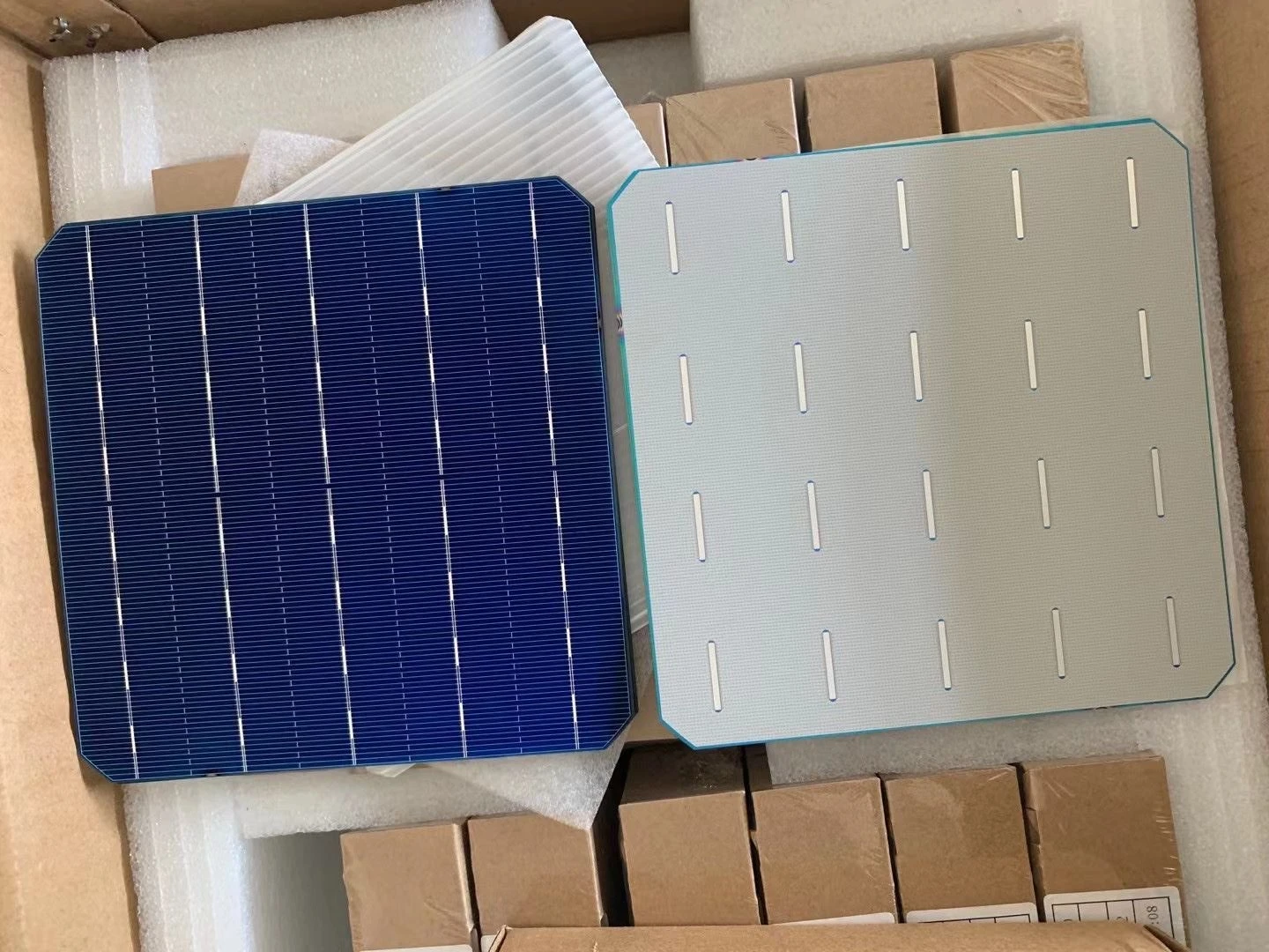 100pcs 5w 0.5v A Grade 156 * 156mm Pv Monocrystalline Silicon Solar ...