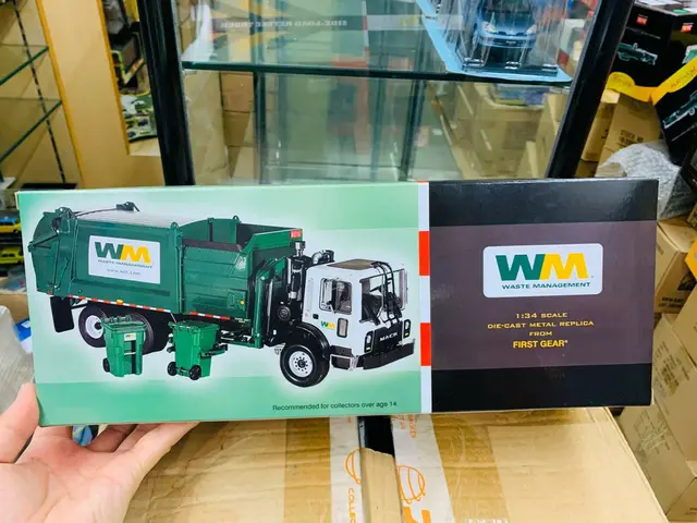 Garbage Truck Wm Toys