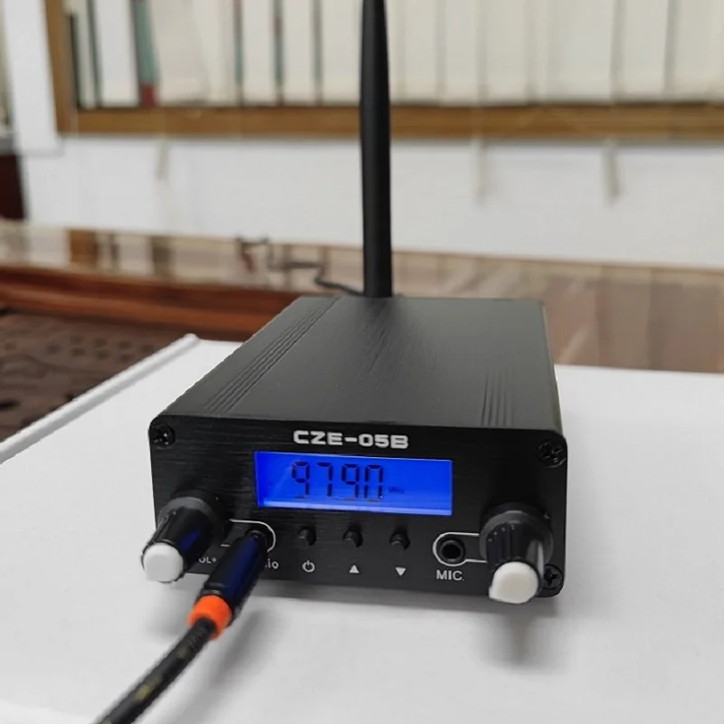 0-5W-FM-Broadcast-Transmitter-Radio-Transmitter-CZE-for-School-Church ...