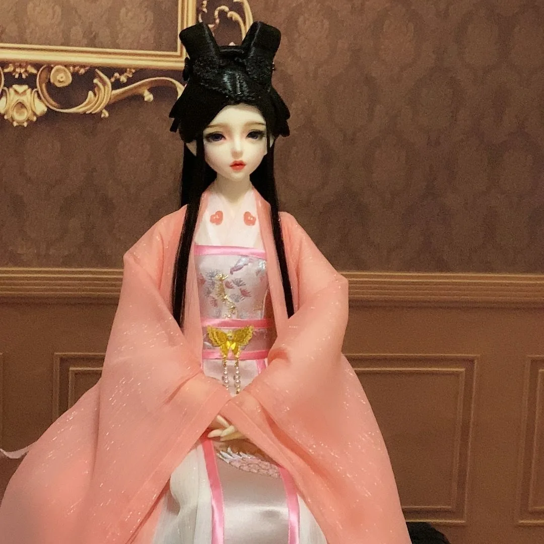 1-3-BJD-Doll-Clothes-Antique-Style-Dress-Set-1-4-1-6-Big-Trailing-Pink.jpg