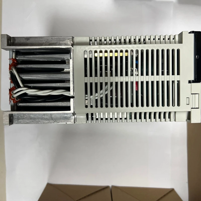Sb04b5b60b2ca4737b2a21a986fe197e3g.jpg