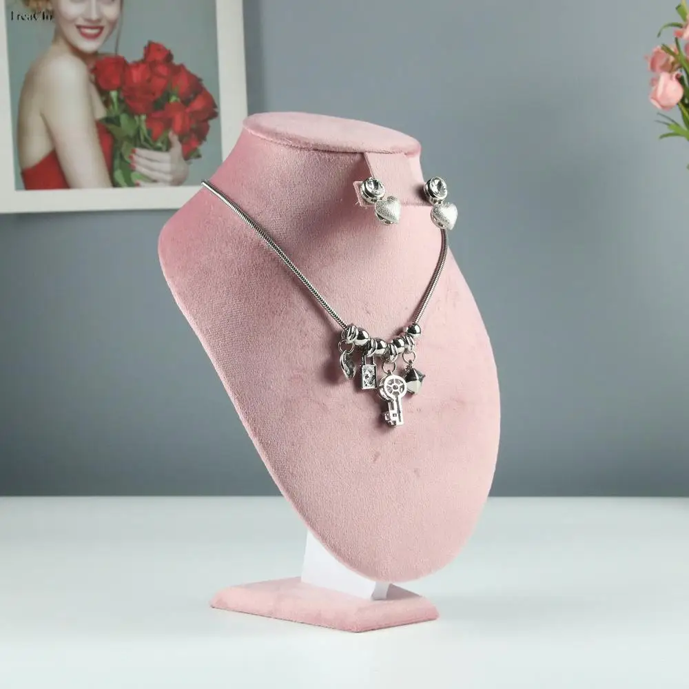 Jewelry-Store-Pink-Velvet-Portrait-Neck-Jewelry-Display-Stand-Green ...