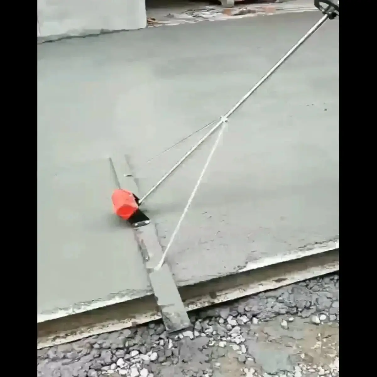 Concrete Vibrating Ruler Road Leveling Machine Lithium Electric ...