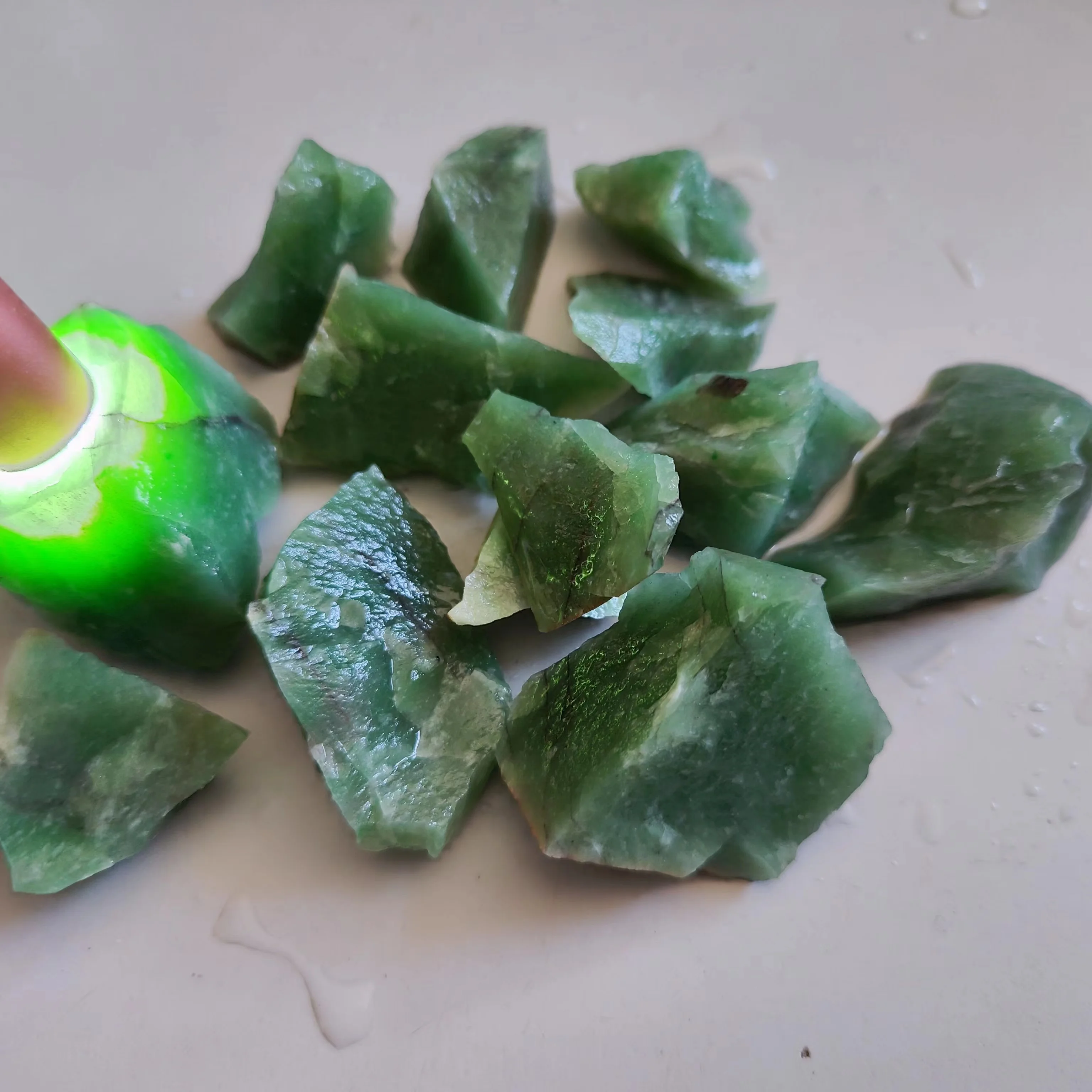 Natural-Dulong-Jade-Stone-Raw-Green-Jadeite-Stone-Mineral-Specimens ...