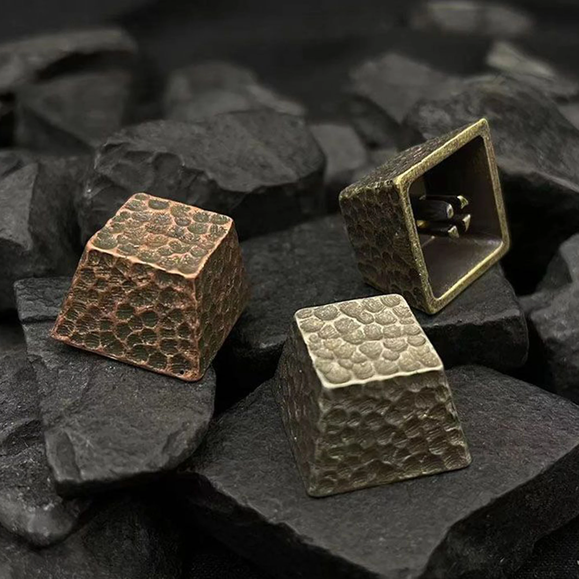 1PC-Engraveds-Copper-keycaps-Vintage-Meteorite-Crater-Handmade-Keycaps ...