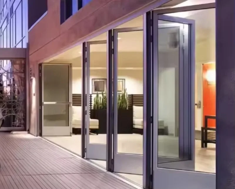 Grandes portas internas modernas estilo órgão com fechadura, portas ...