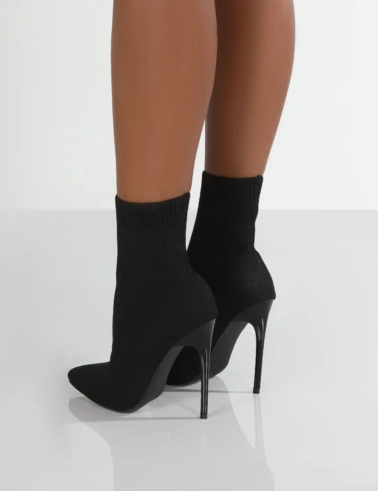 Bottes-chaussettes-beiges-pour-femmes-talons-hauts-talons-aiguilles ...
