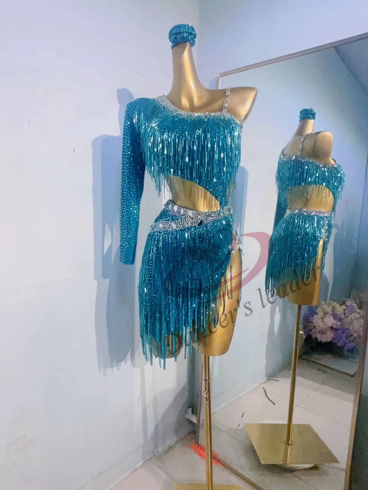 Robe-de-brevLatine-Personnalis-e-Haut-de-Gamme-V-tement-Professionnel ...