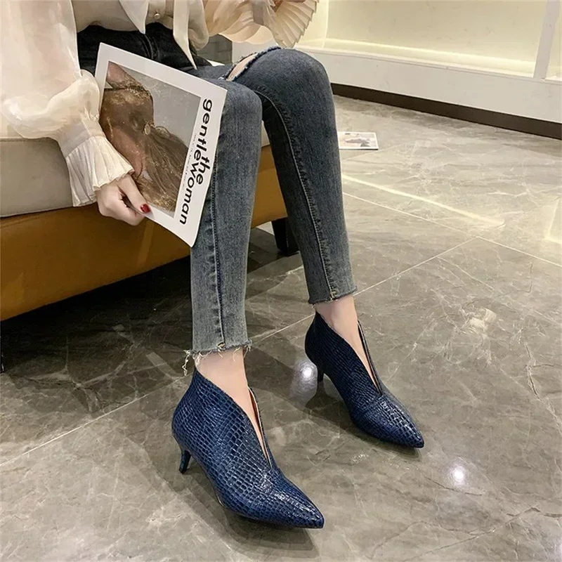 Botines de charol con punta en pico para mujer, botas de tacón de aguja ...