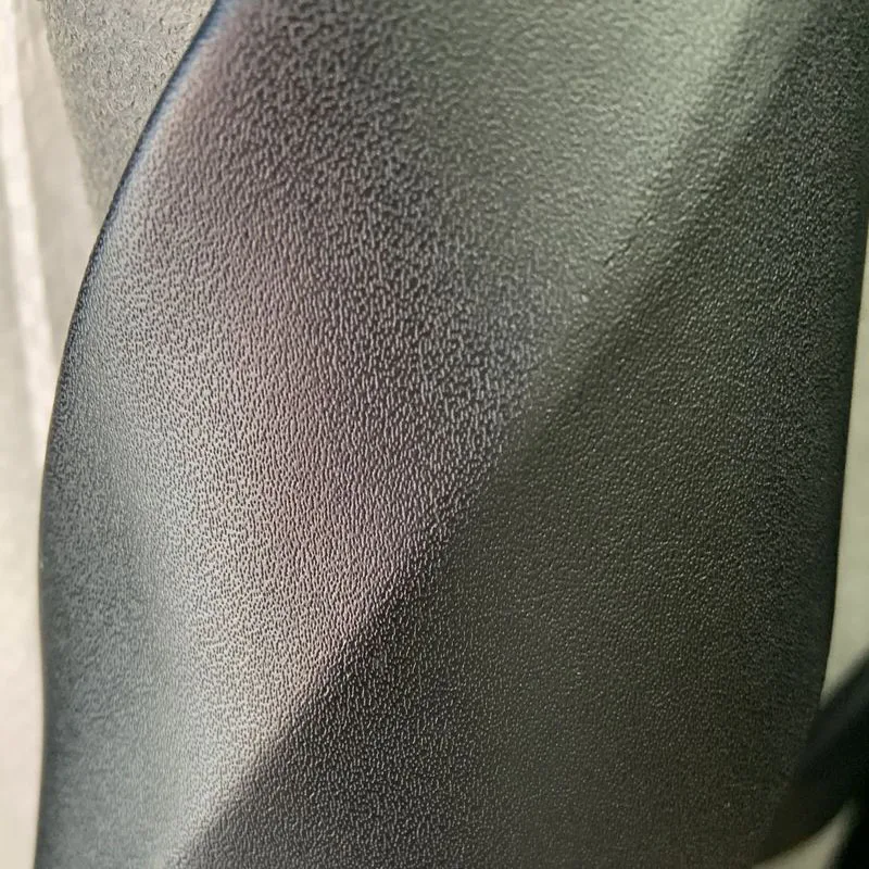High-quality-Fine-Grain-Texture-Pattern-Microfiber-Leather-Materials.jpg