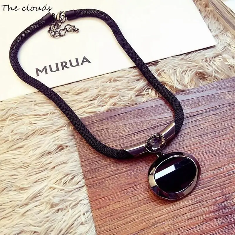 Elegante-colar-preto-frisado-para-mulheres-pingente-que-combina-com-tudo-acess-rios-exagerados ...