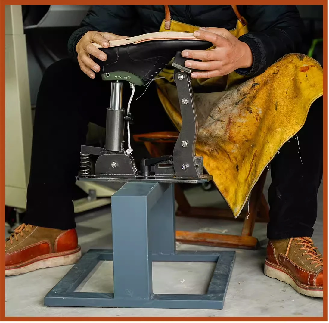 Shoemaker-hand-made-sewing-shoe-rack-shoe-making-repair-machine-set.jpg