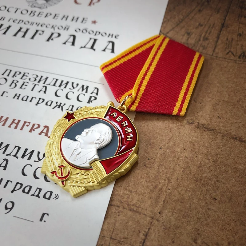 Soviet-Medal-Lenin-Red-Flag-CCCP-Patriotic-Metal-Badge-Russia-Military ...
