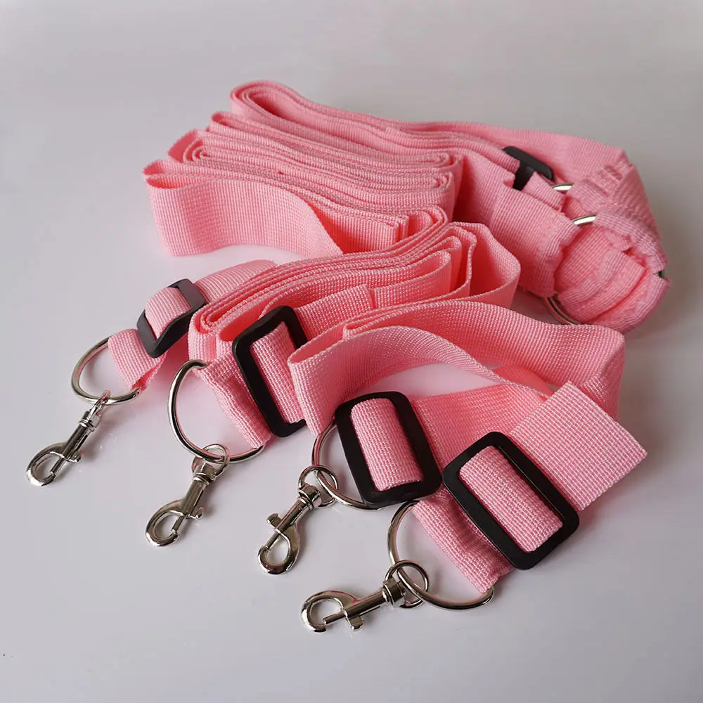 Lit bondage-noir - Menottes de poignet et cheville en peluche sous le ...