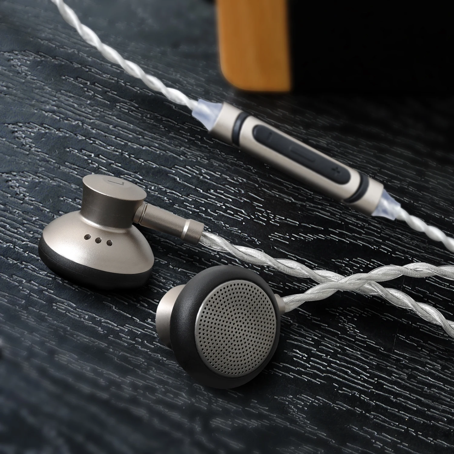 SIVGA M200 Wired in-Ear Earbud Clear Sound & Wide Soundstage with ...