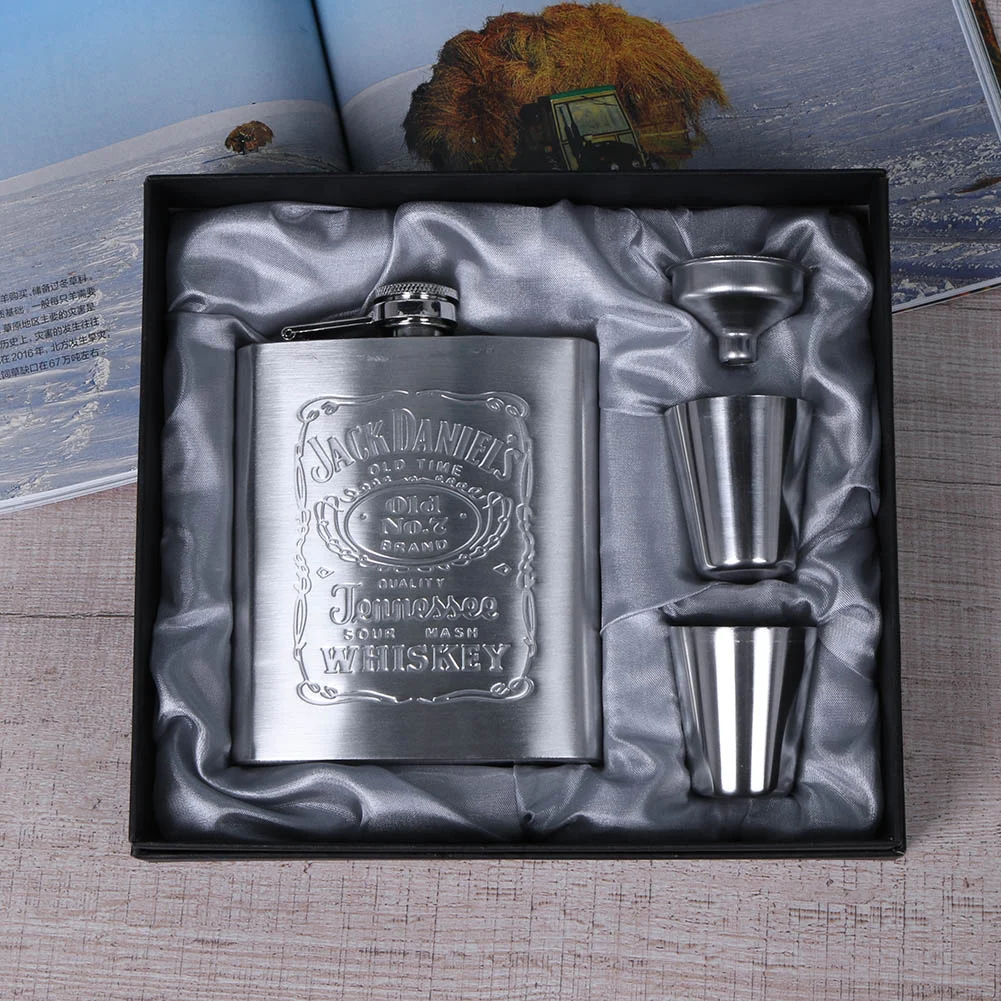 8oz-Outdoors-Portable-Pocket-Hip-Flask-Stainless-Steel-Whisky-Flask ...