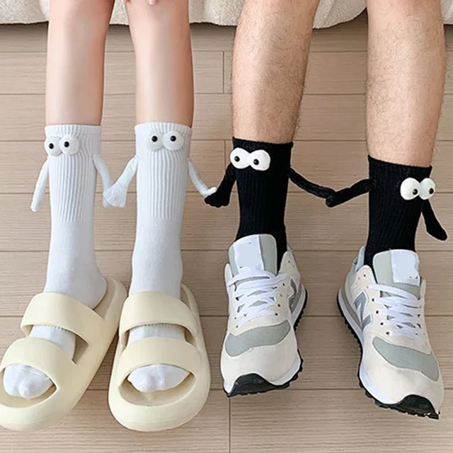 White Love Link Couples' Hand-in-Hand Magnetic Sock | SOCK INFUSIONS