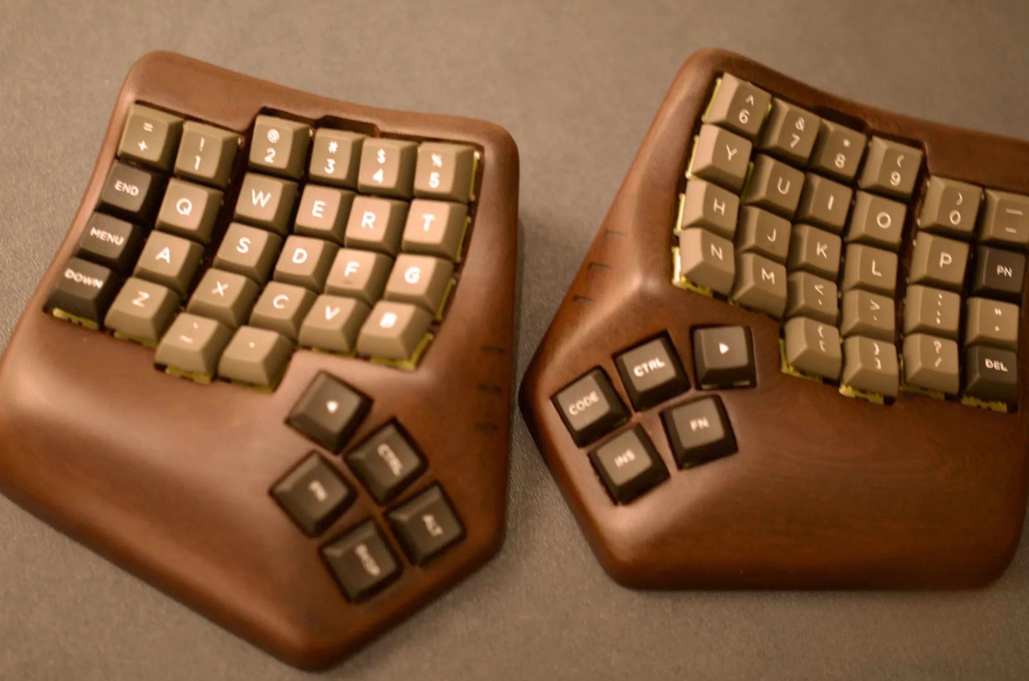 ECHOME-Ego62-Wireless-Split-Keyboard-Custom-Ergonomics-Horn-Keyboard ...