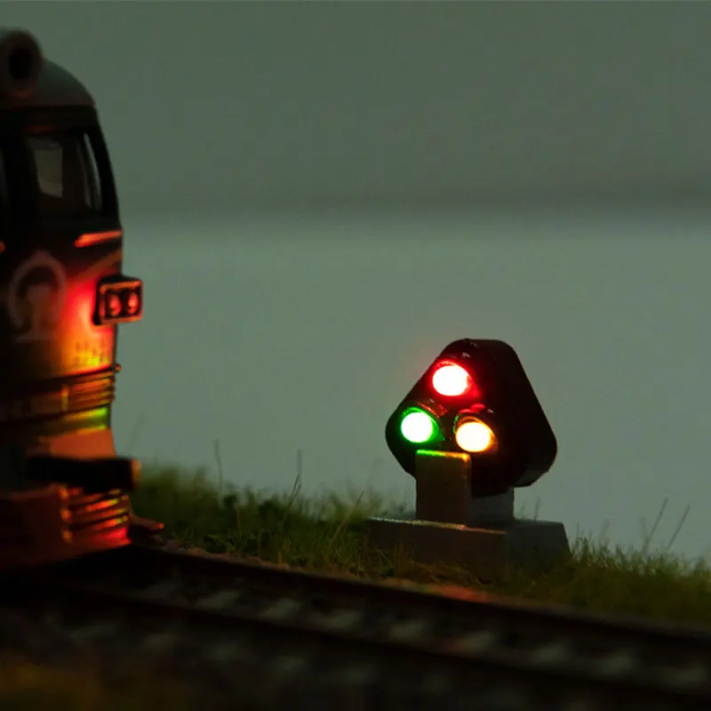 1-87-HO-Scale-Triangle-Railway-Signal-Light-Model-Train-Track-Light ...